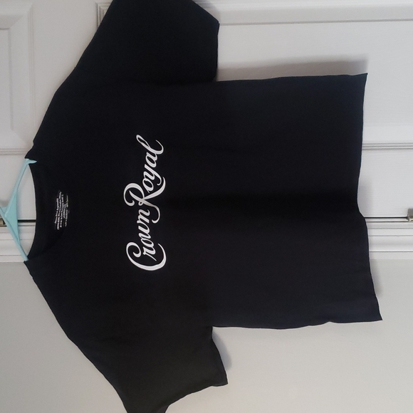 crown royal | Tops | Crown Royal Cropped Tee M | Poshmark